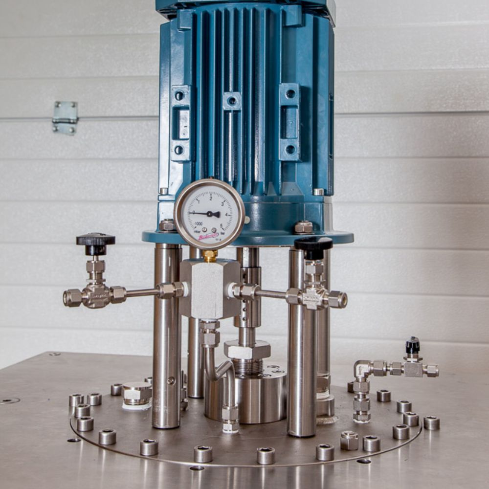 Plant scale pressure reactors - Asynt