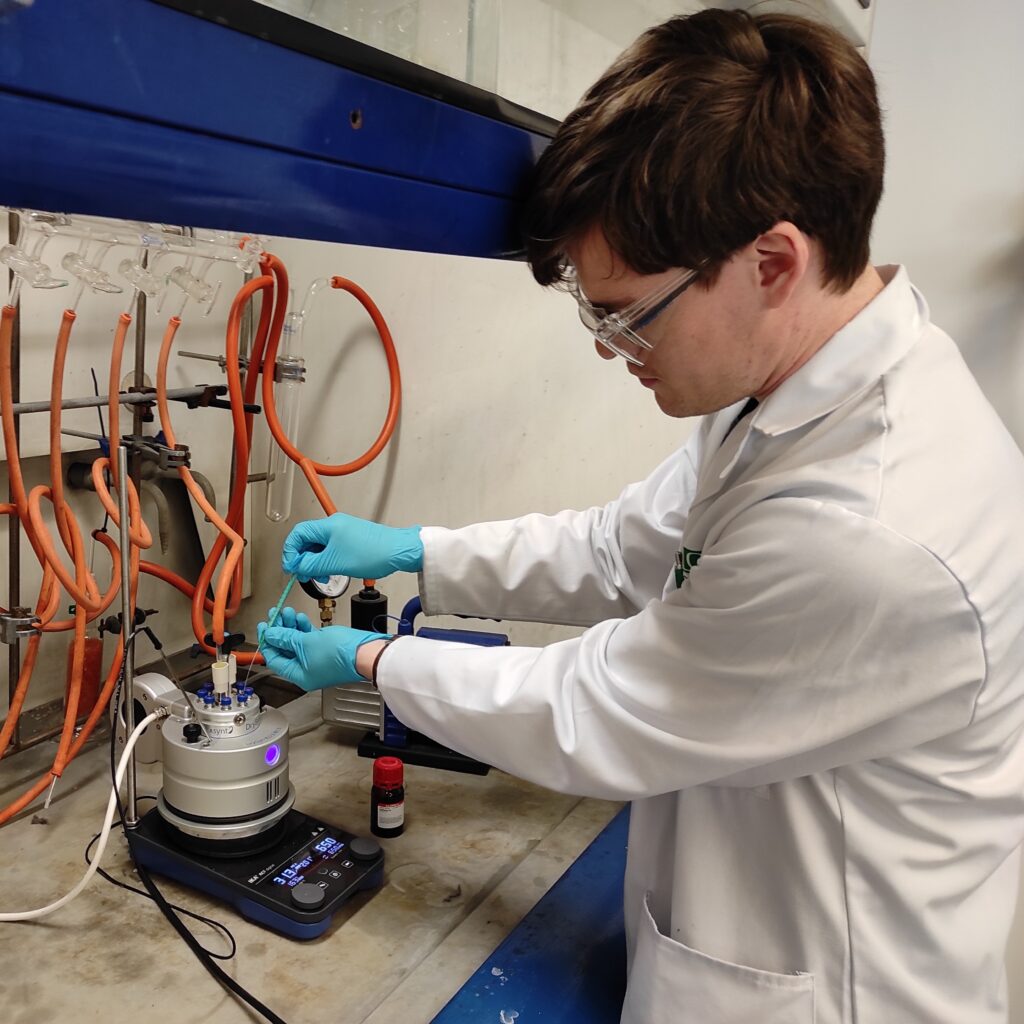 Photosynthesis of Chiral Building Blocks for Drug Discovery - Asynt