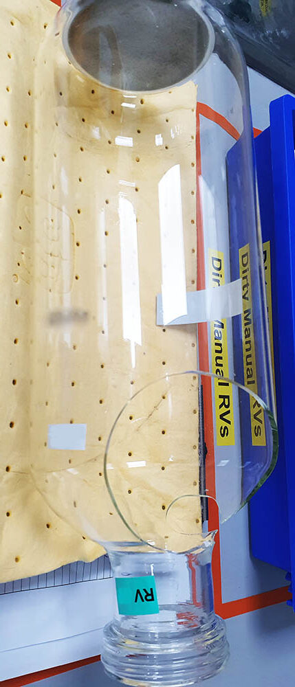 Scientific glassblowing - an art we're proud of! - Asynt
