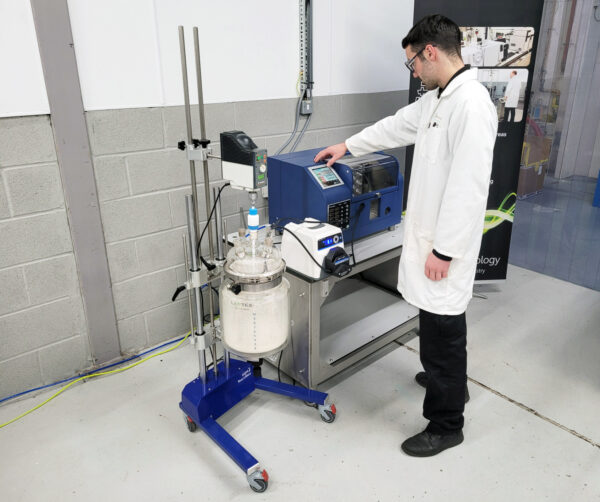 Easy Vessel Switching for Scalable Flow Chemistry System - Asynt