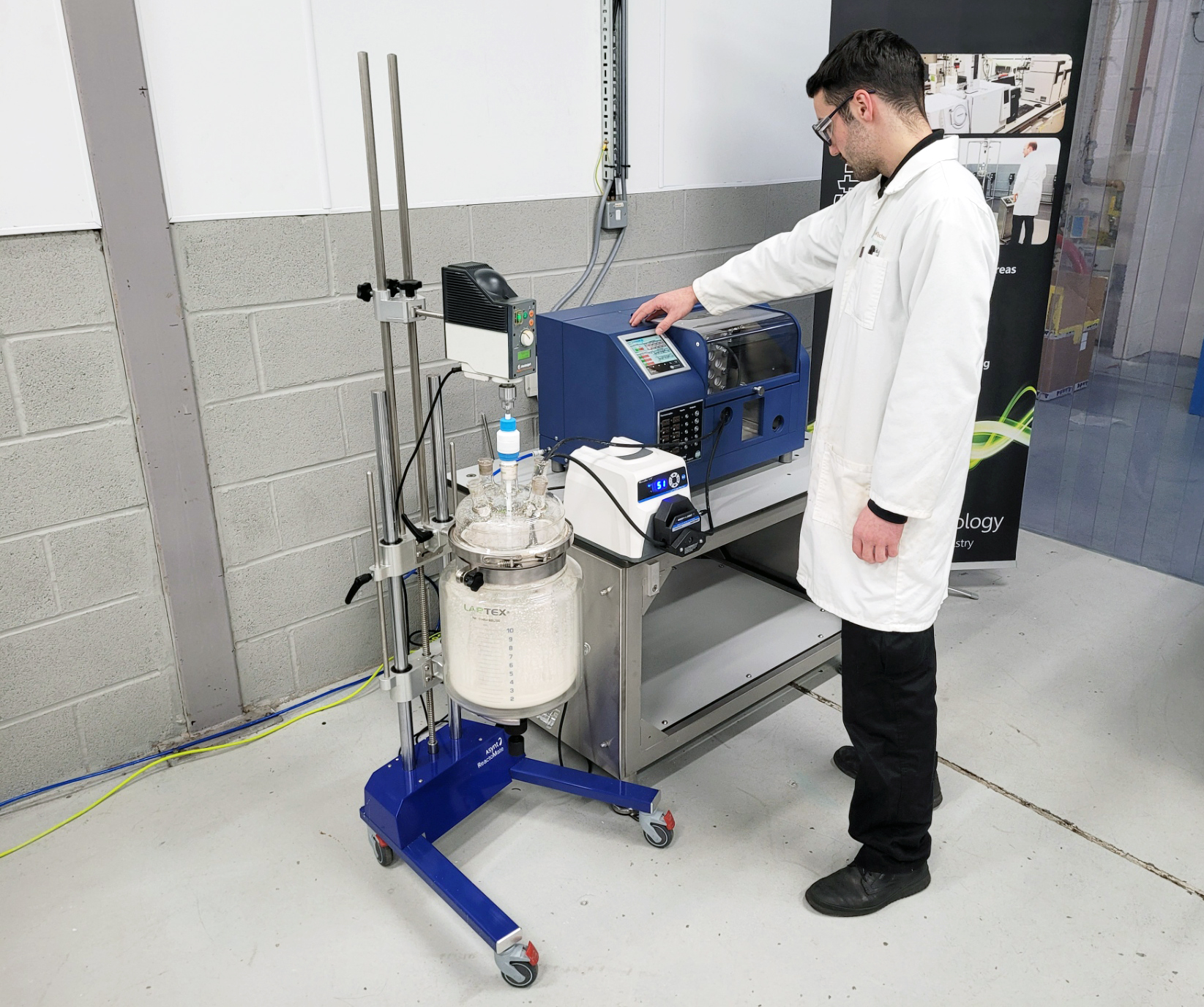 Easy Vessel Switching for Scalable Flow Chemistry System - Asynt